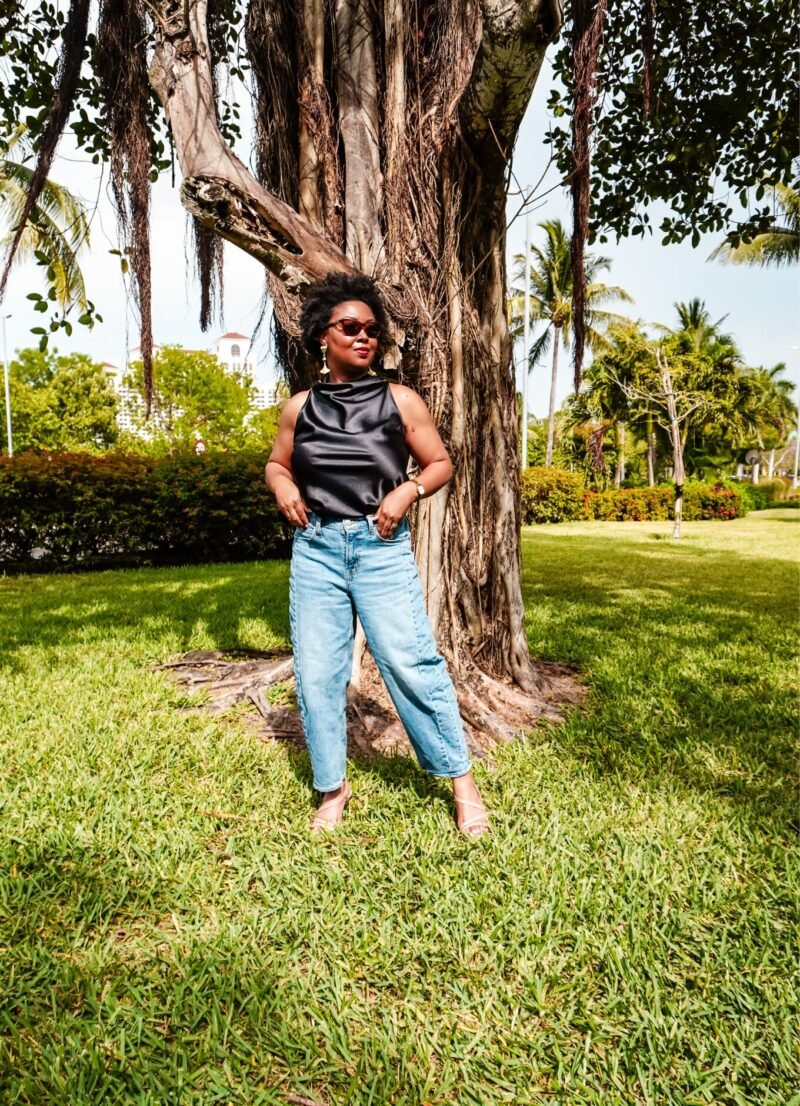 How To Wear Barrel Leg Jeans 5 Different Ways | This Bahamian Gyal